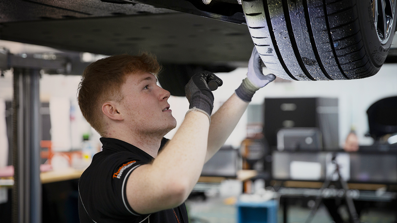 M.E.T. Apprenticeship Standard - Thatcham Research